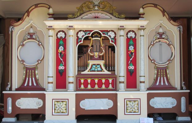 Circuses used mechanical band organs in the nineteenth century